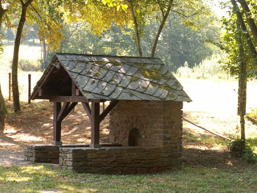 Pouhon de Trois-Ponts - Eau de source à Trois-Ponts - Belgique